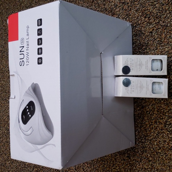 Sun and Le Chat | Bath & Body | Sun S9 2 Watt Nail Lamp And Lechat Top And Base Coat Set | Poshmark